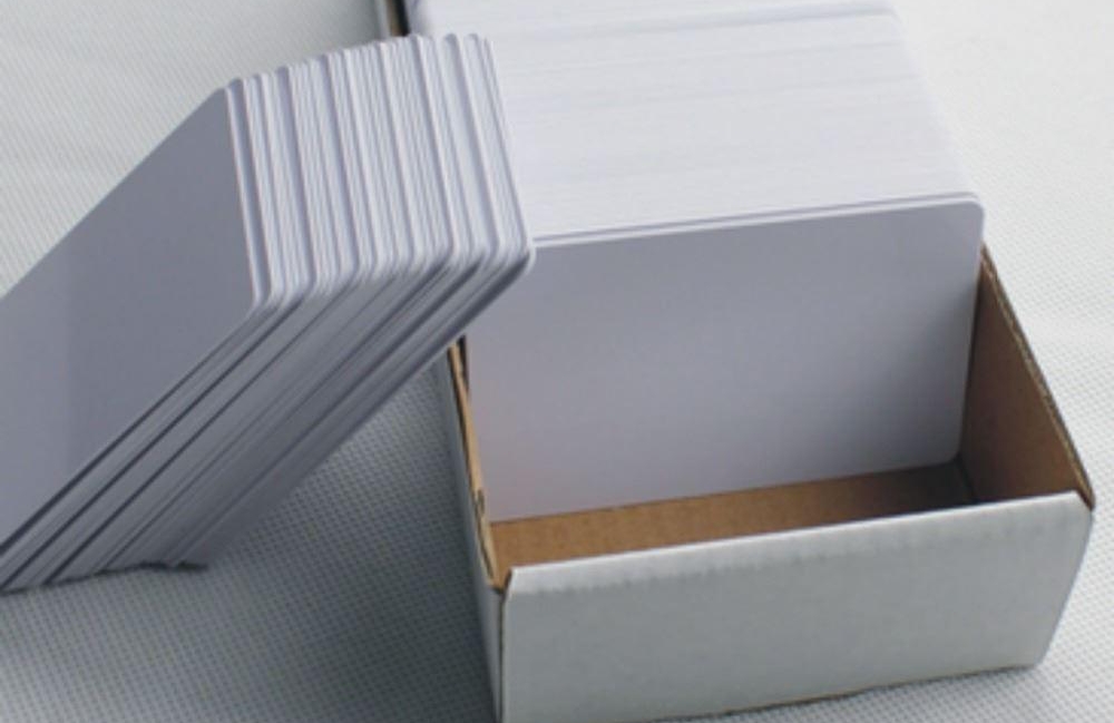 Saiba o que é cartão PVC e sua impressora! - Primata